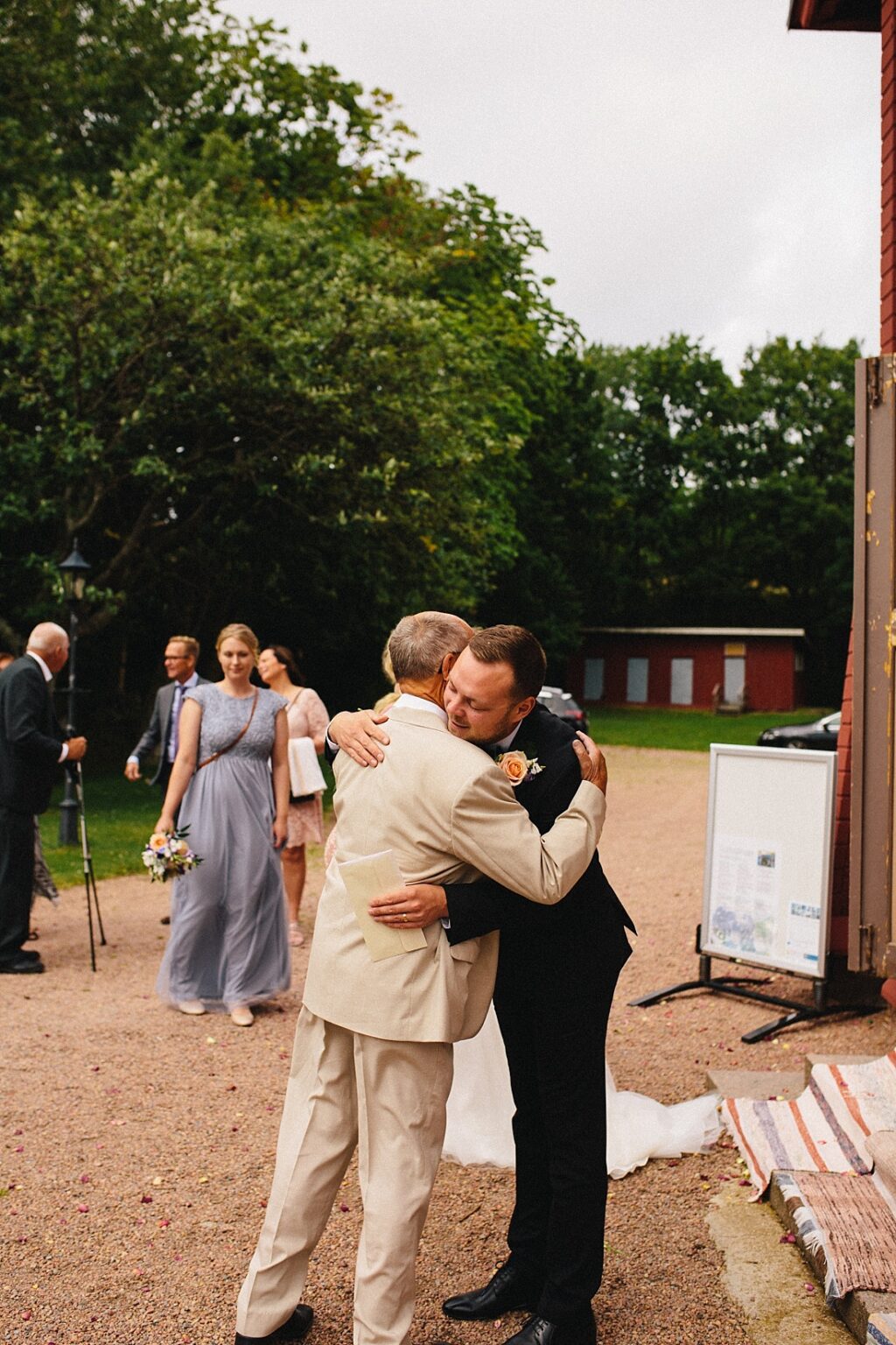 Bröllopsfotograf Orust - Hälleviksstrand - Emma och Victor ...